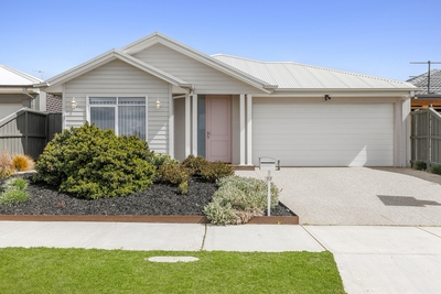 Explore Dunkerrin Avenue, Gisborne, VIC - 3437 - view.com.au