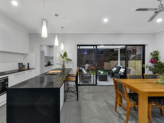 25 Armstrong Road, Cannon Hill, QLD 4170 Property Details - view.com.au