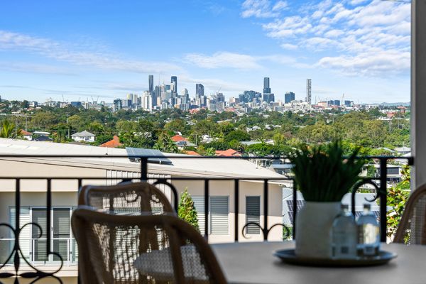 27 Westwood Street, Wavell Heights, QLD 4012 Property Details - view.com.au