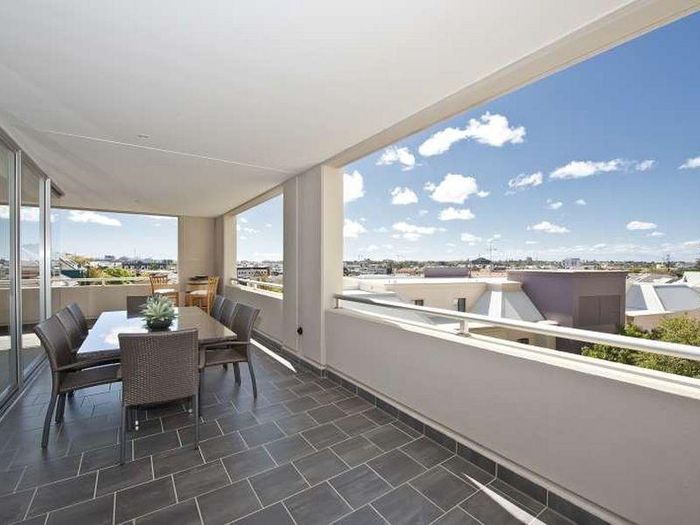 2A/29 Trafalgar Road, East Perth, WA 6004 Property Details - view.com.au