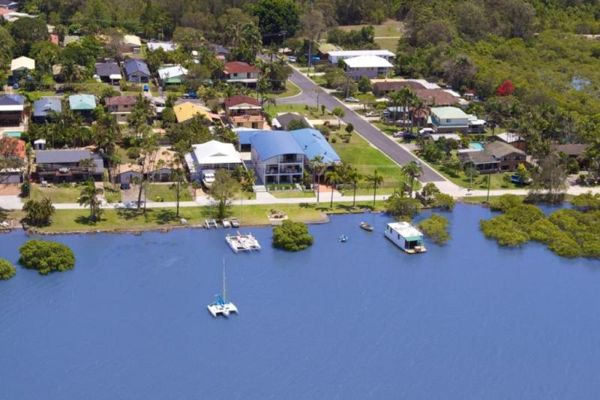 2A Waterfront Easement, Redland Bay, QLD 4165 Property Details - view ...