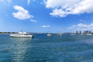 3/326 Deepwater Point Marine Parad, Labrador, QLD 4215 for Sale | view ...