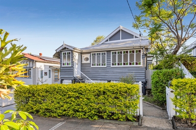 Sold 9 Ferndale Street, Annerley, QLD 4103 for $1,270,000 on 13 Oct, 2025
