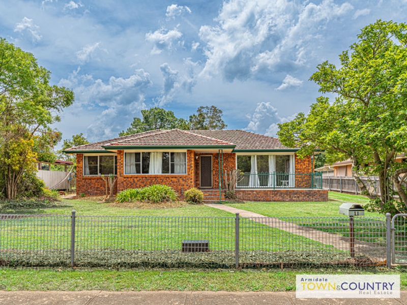 Sold 11 Duval Street, Armidale, NSW 2350 for Contact Agent on 05 Dec, 2025