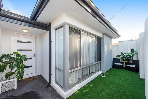 136 Real Estate Properties for Sale in Booragoon, WA 6154