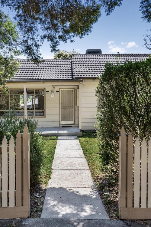 254 Houses for Sale in Croydon, VIC 3136