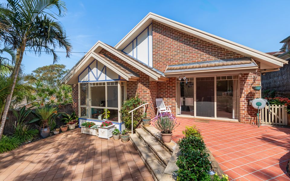 Sold 8 Wistaria Street, Dolans Bay, NSW 2229 for Contact Agent on 17 ...