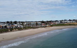 Sold 28 Lublin Crescent, Hackham West, SA 5163 for $275,000 on 09 Sep, 2024