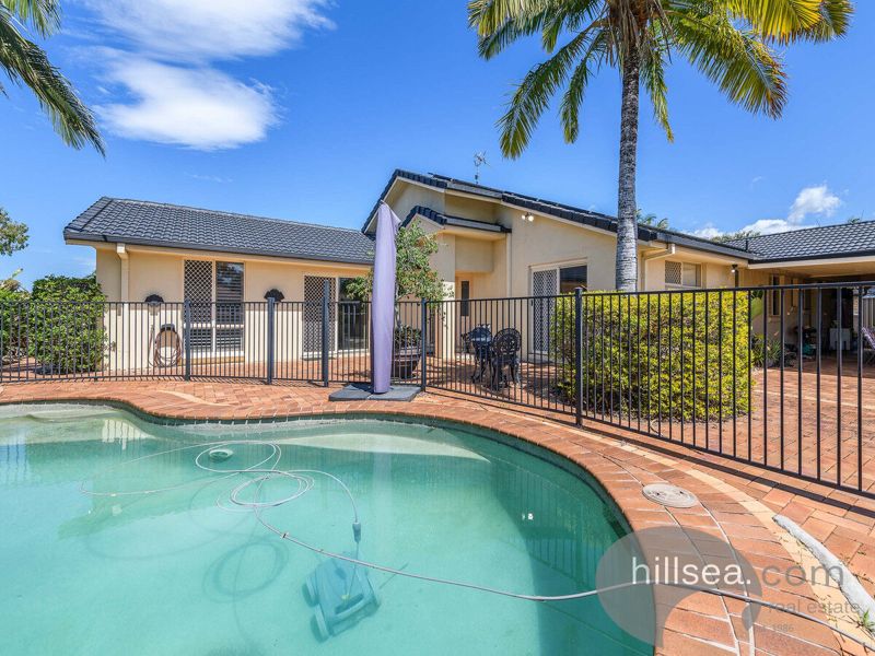 Sold 135 Monterey Keys Drive, Helensvale, QLD 4212 for $990,000 on 09 ...