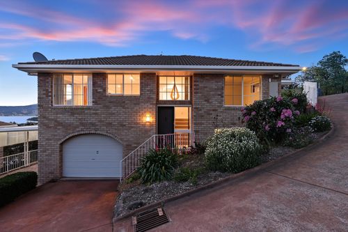 65 Houses for Sale in Howrah, TAS 7018