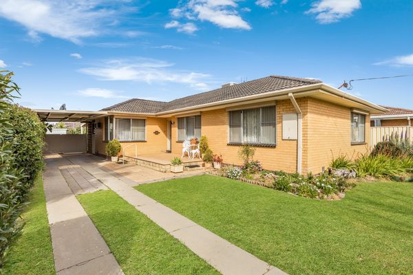 18 Real Estate Properties for Sale in Kerang, VIC 3579