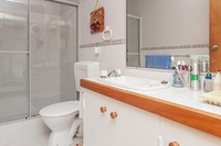 18 Greenslopes Drive, Raymond Terrace, NSW 2324 for Sale | view.com.au