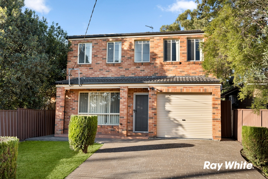 Sold 100 Riverstone Parade, Riverstone, NSW 2765 for $882,000 on 11 Oct ...