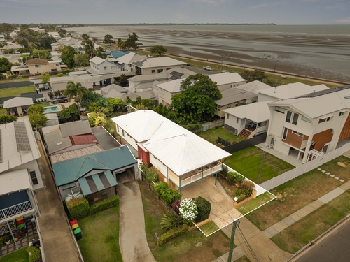 111 Houses for Sale in Sandgate, QLD 4017