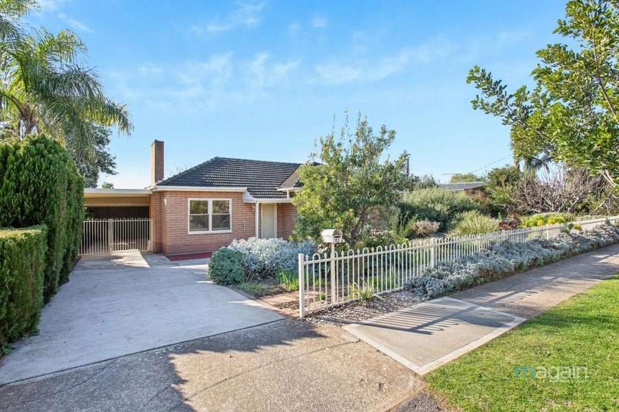 Sold 21 Tarnham Road, Seacombe Heights, SA 5047 for $970,000 on 26 Aug ...