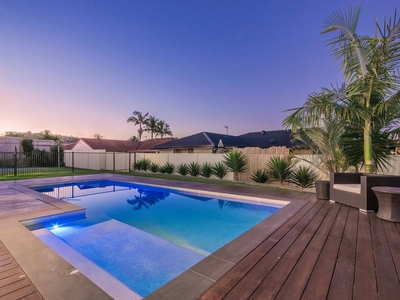 Explore Julie Court, Oxenford, QLD - 4210 - view.com.au