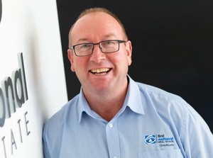 Barry Mcentee - Goulburn First National Real Estate | View