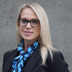 Julie Sutcliffe - Harcourts Burnie | View