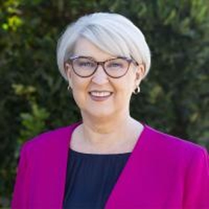 Sue Dewar - Agents' Agency Network Partners | View