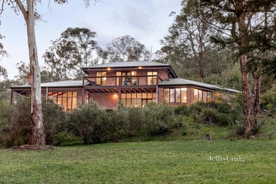 Explore Catani Boulevard, Bend Of Islands, VIC - 3097 - view.com.au
