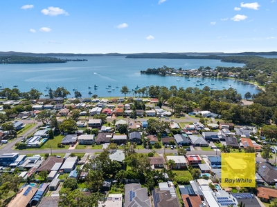 Explore Muraban Road, Summerland Point, NSW - 2259 - view.com.au