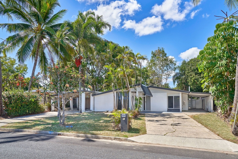 38 Magnolia Street, Holloways Beach, QLD 4878 Property Details - view ...