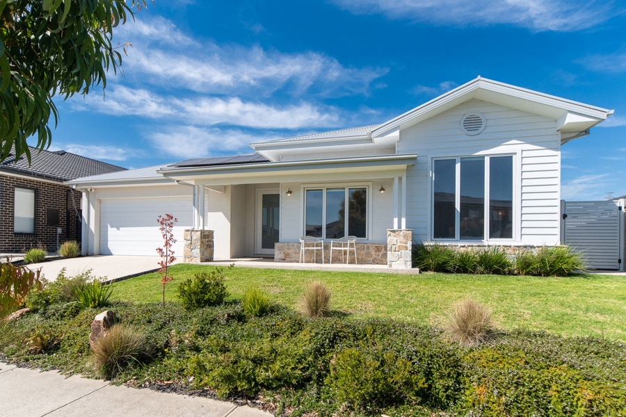 Sold 4 Mintbush Circuit, Botanic Ridge, VIC 3977 for $1,235,000 on 30 ...