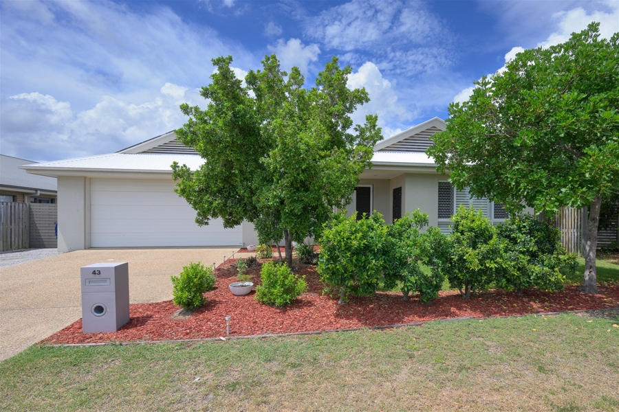 Sold 43 Clover Crescent, Boyne Island, QLD 4680 for $700,000 on 02 Feb ...