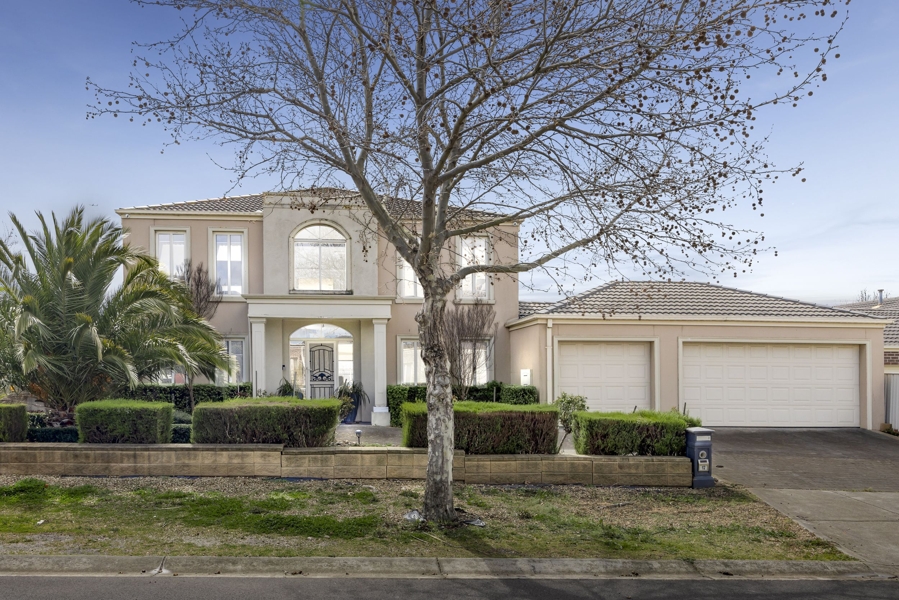 12 Salisbury Court, Hillside, VIC 3037 for Auction | view.com.au