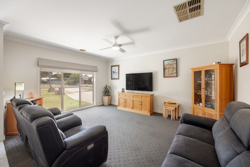 27 Real Estate Properties for Sale in Howlong, NSW 2643