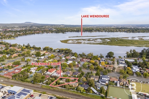 192 Houses for Sale in Lake Wendouree, VIC 3350
