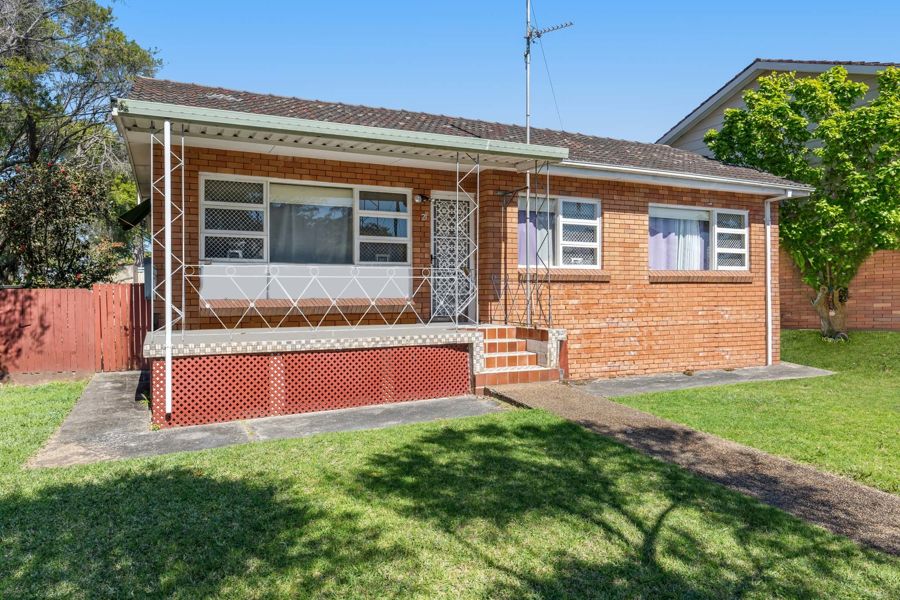 21 Kevin Street, Mannering Park, NSW 2259 for Sale | view.com.au