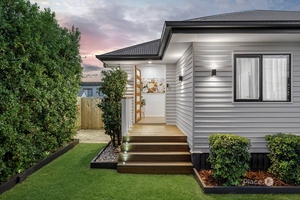 Sold 111 Camlet Street, Mount Gravatt East, QLD 4122 for $1,585,000 on ...