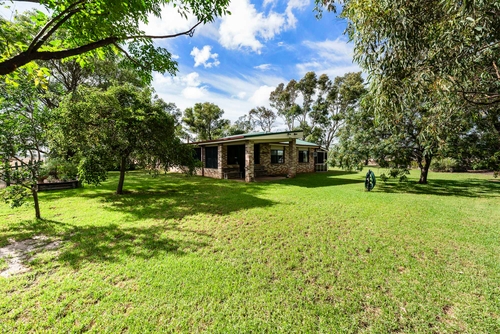 28 Houses for Sale in Oakey, QLD 4401