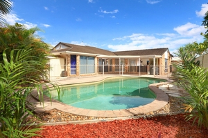 4 Ganton Court, Parkwood, QLD 4214 for Sale | view.com.au