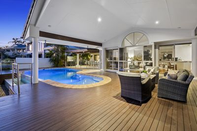 14 Real estate Properties for Sale in Raby Bay, QLD 4163