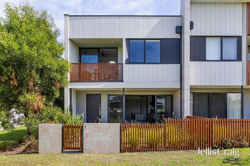 211 Houses for Sale in Safety Beach, VIC 3936