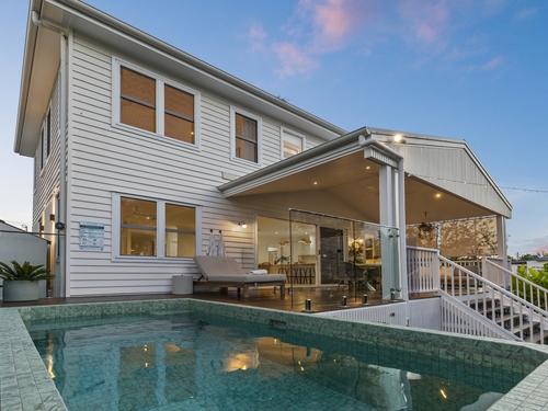 111 Houses for Sale in Sandgate, QLD 4017