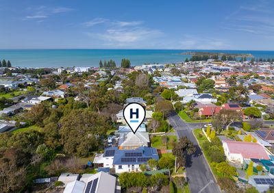 52 Cornhill Road, Victor Harbor, SA 5211 for Sale | view.com.au