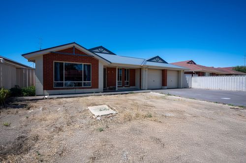 65 Houses for Sale in Wallaroo, SA 5556