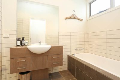 Explore Hurtle Street, Ascot Vale, VIC - 3032 - view.com.au