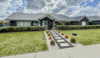 Explore Finch Street, Bungendore, NSW - 2621 - view.com.au