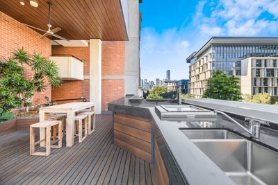 Explore Melbourne Street, South Brisbane, QLD - 4101 - view.com.au