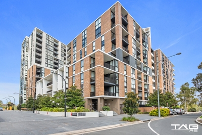 Explore Maple Tree Road, Westmead, NSW - 2145 - view.com.au