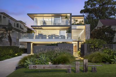 Explore Bower Street, Manly, NSW - 2095 - view.com.au