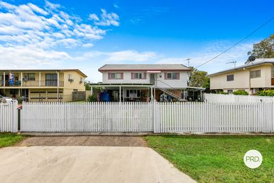 Explore Perry Street, Granville, QLD - 4650 - view.com.au