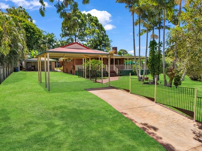 Explore Bunker Road, Victoria Point, QLD - 4165 - view.com.au