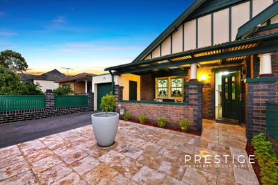 Explore Hannam Street, Turrella, NSW - 2205 - view.com.au
