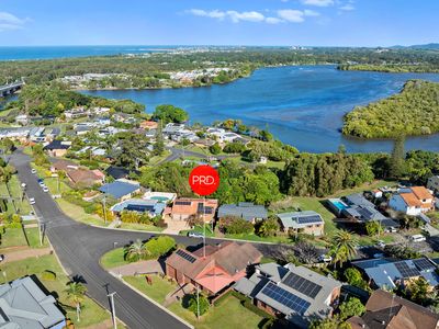 Explore James Cook Drive, Banora Point, NSW - 2486 - view.com.au