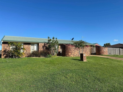 Explore Southern Cross Drive, Avoca, QLD - 4670 - view.com.au